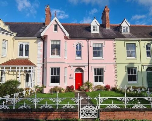 Residential building: Meaning, types, benefits and more