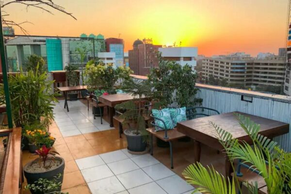 Cafes In Noida | Best Coffee Spots