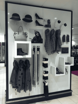 Small Cloth Shop Interior Design Ideas in 2023