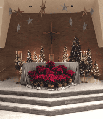 Christmas church decoration: Top 15 ideas for inspiration