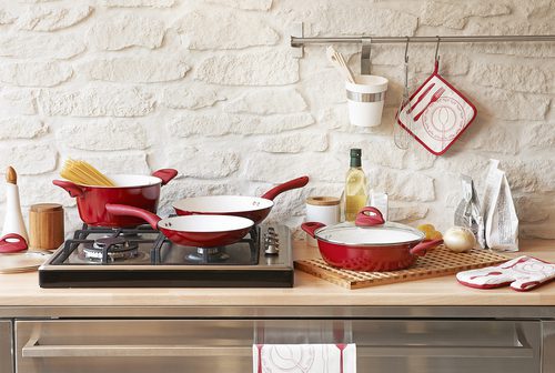 Red Color Combinations For Wall And Home Interiors