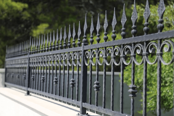 Fencing walls: Types and their features