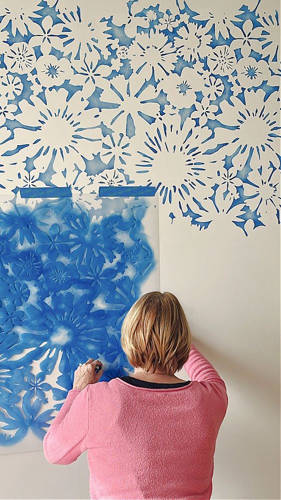What are stencils for wall painting? How to use it?
