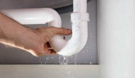 Fixing a leaking pipe: Different methods