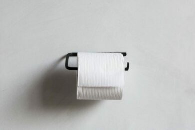 How to place a toilet paper holder?