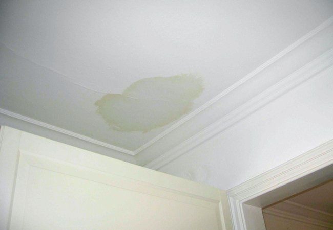 How to fix a leaky ceiling?