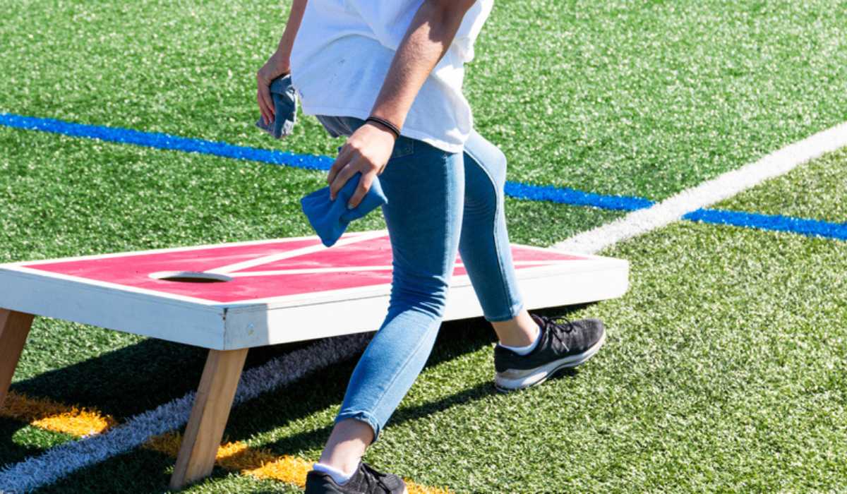 DIY Cornhole board game guide