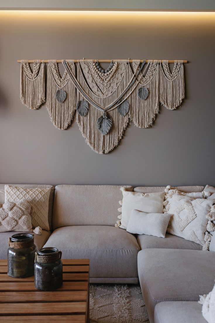 10 unique handmade wall hanging ideas