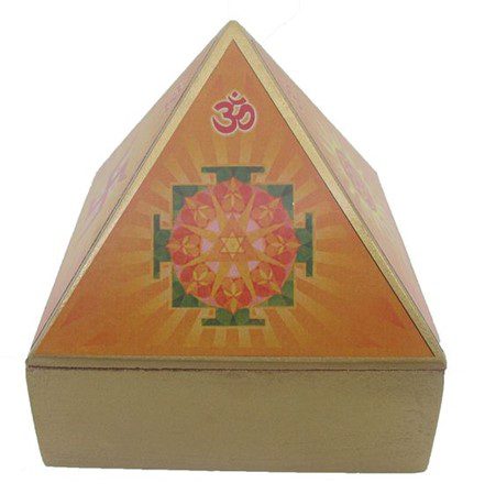 How to use Vastu pyramids and crystals at home?